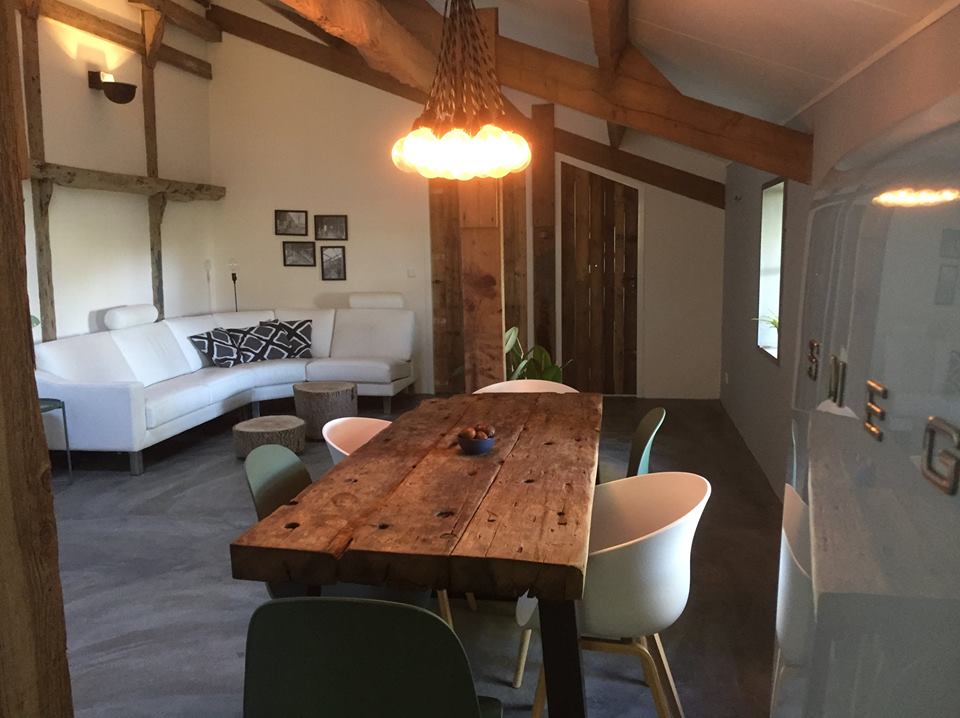 BARNHOUSE – OEST Farm&Stay